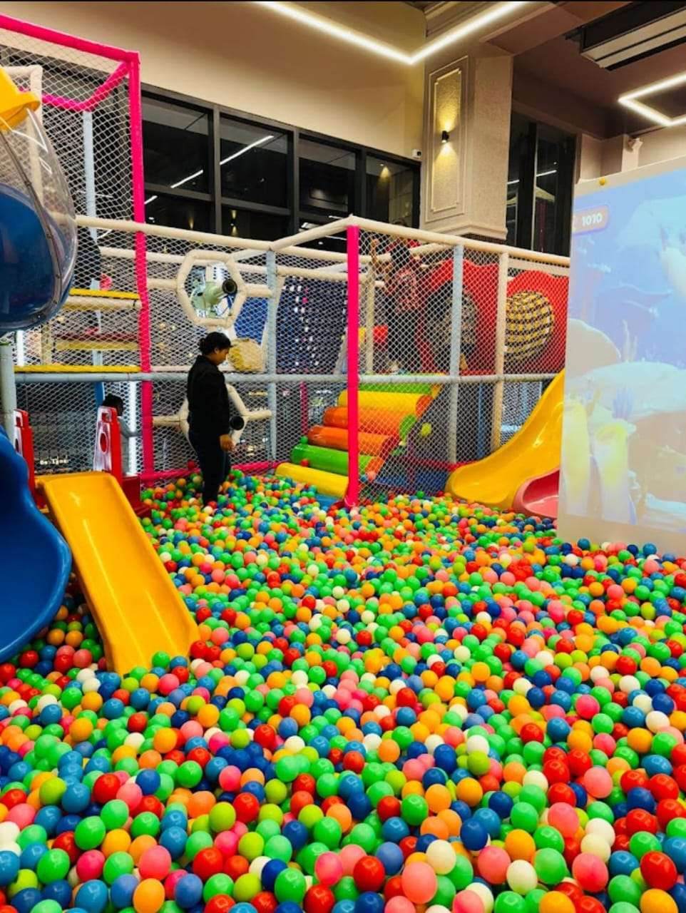 Get 15% Off Bumble Tumble Indoor Play Area | Sapphire 83 Sector 83 ...